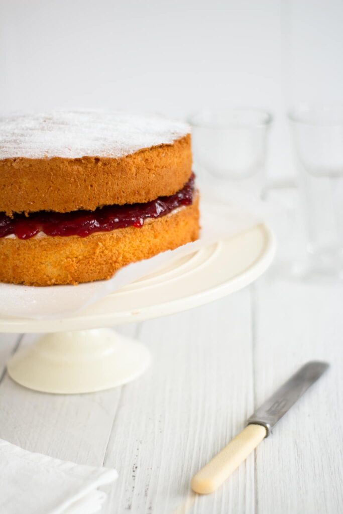 Easy Victoria Sponge - Apply to Face Blog